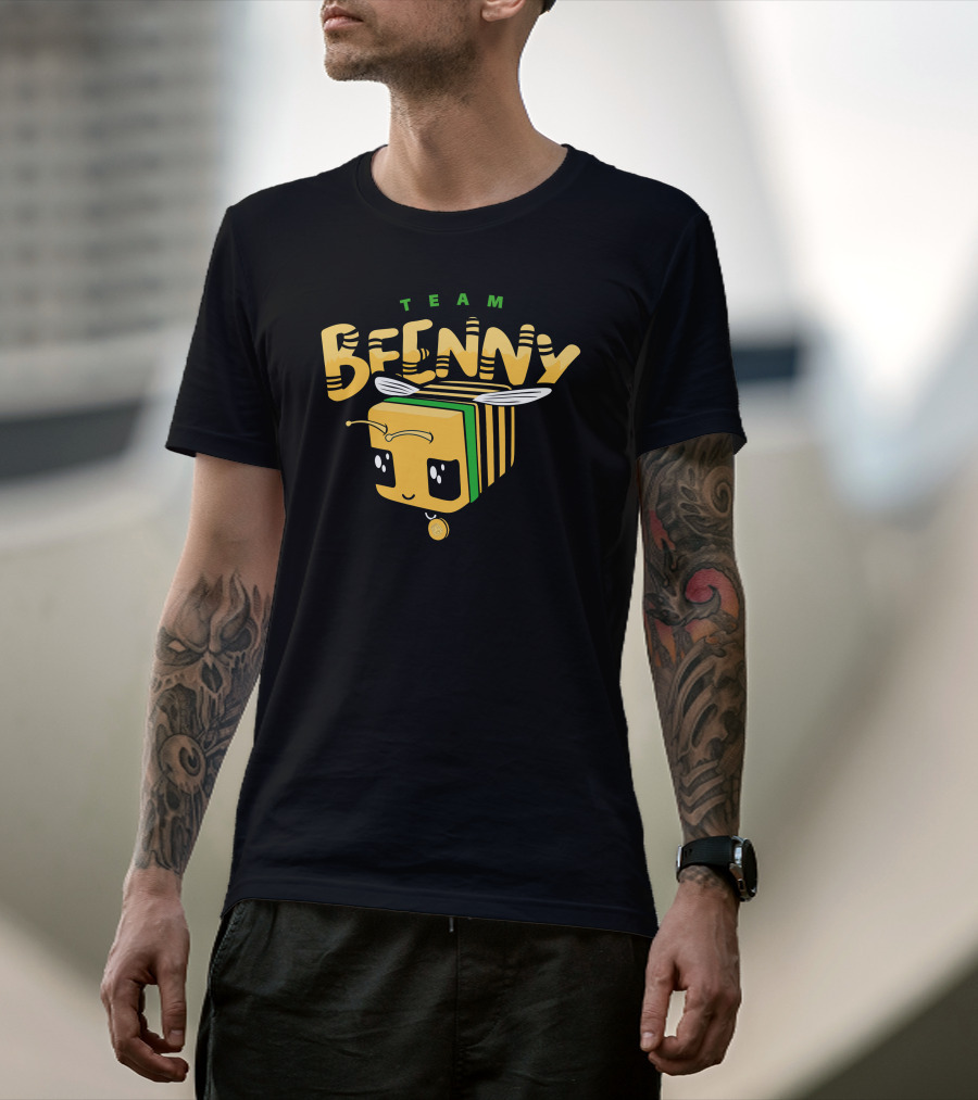 TEAM BEENNY Cute Bumblebee Cube Character T-Shirt