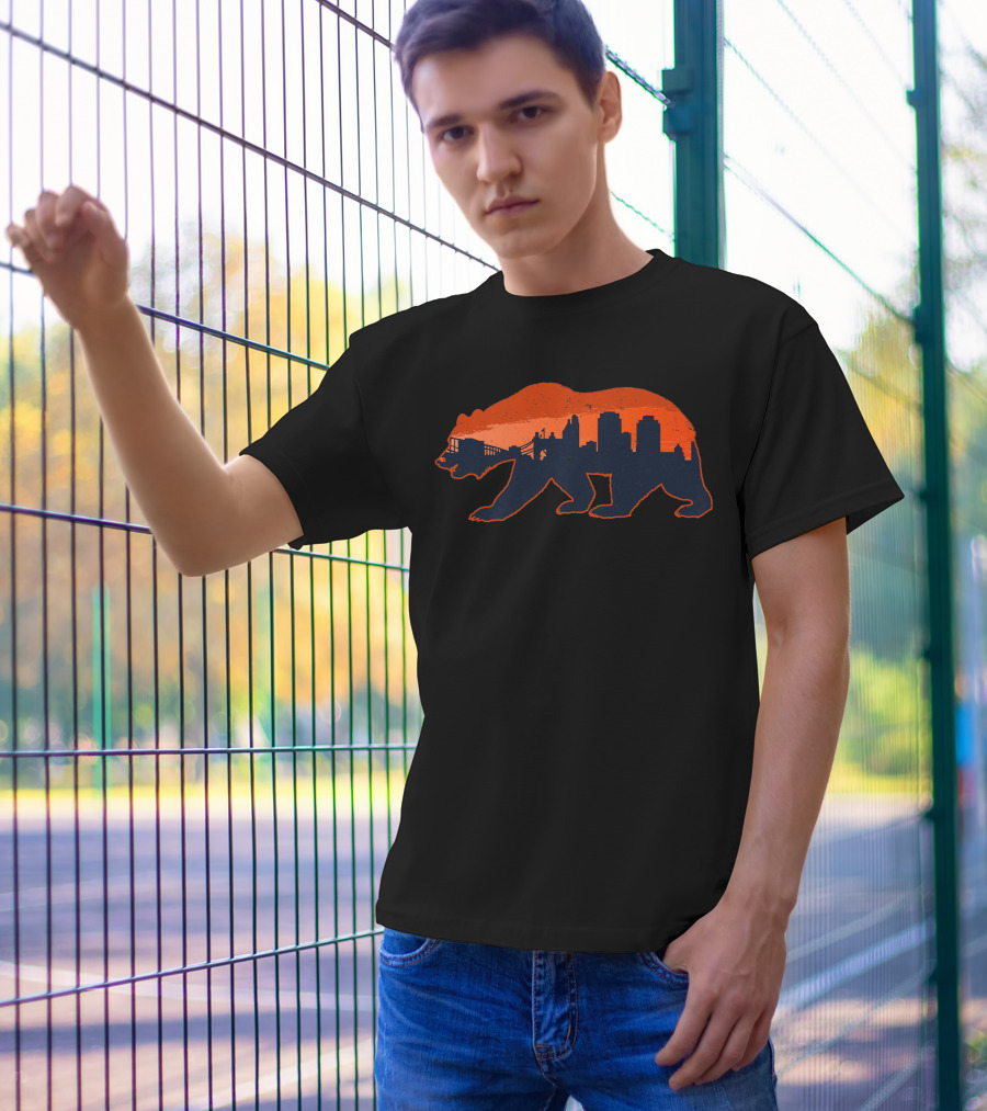 Chicago Bears City Skyline Distressed Pro Football T-Shirt