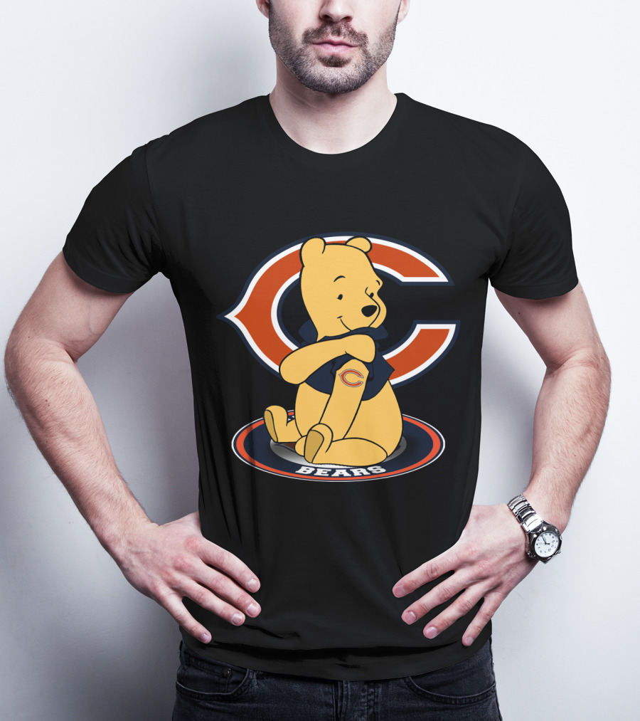 Pooh Chicago Bears C Logo Hugging Fan T-Shirt