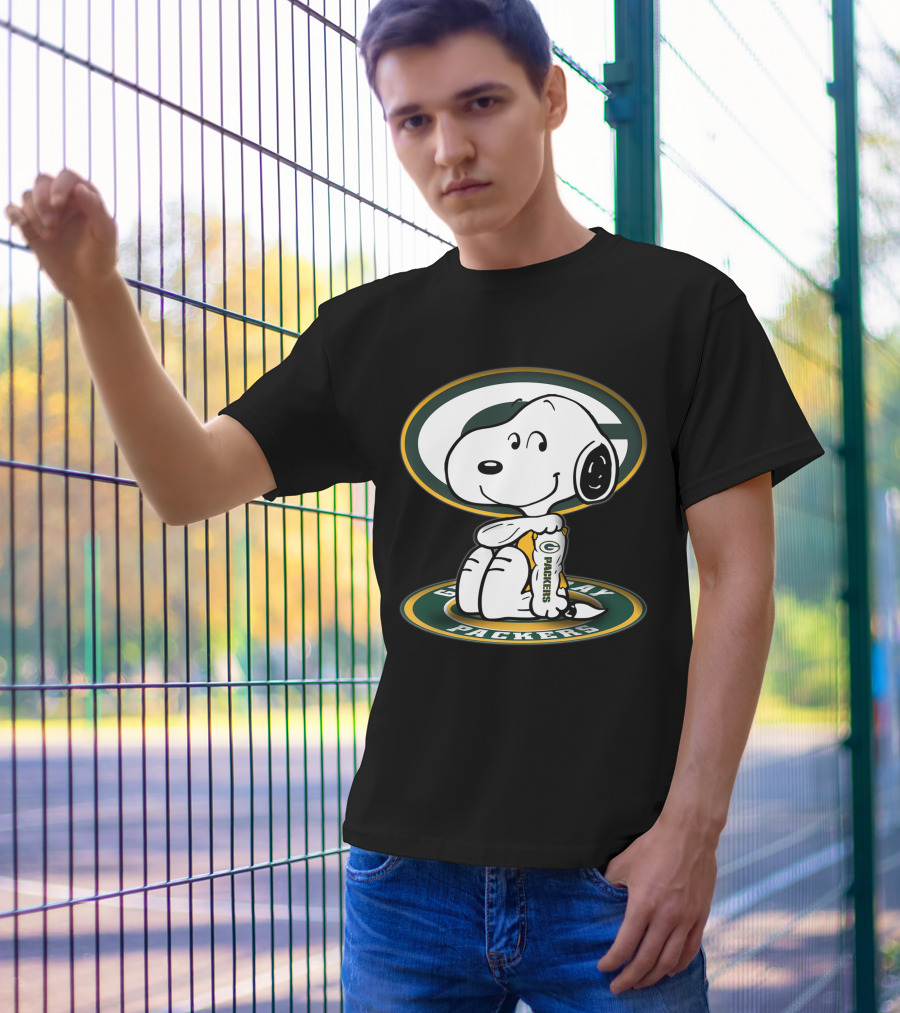 Snoopy Holding Green Bay Packers Logo Football Jerseys T-Shirt