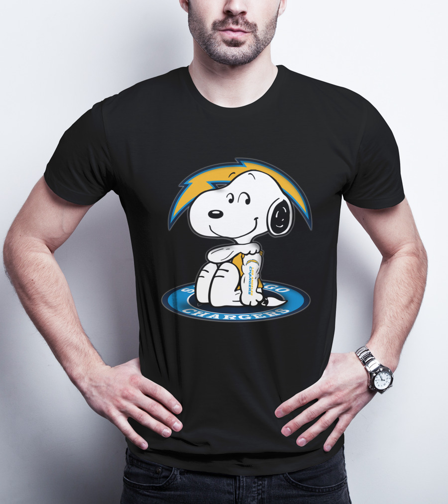 Snoopy Holding Los Angeles Chargers Helmet San Diego Chargers T-Shirt