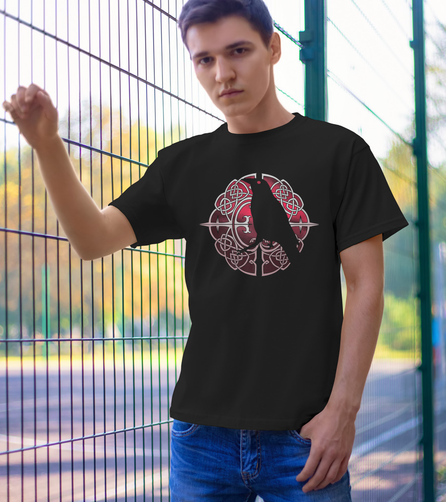 Cool Viking Norse Raven Knotwork T-Shirt