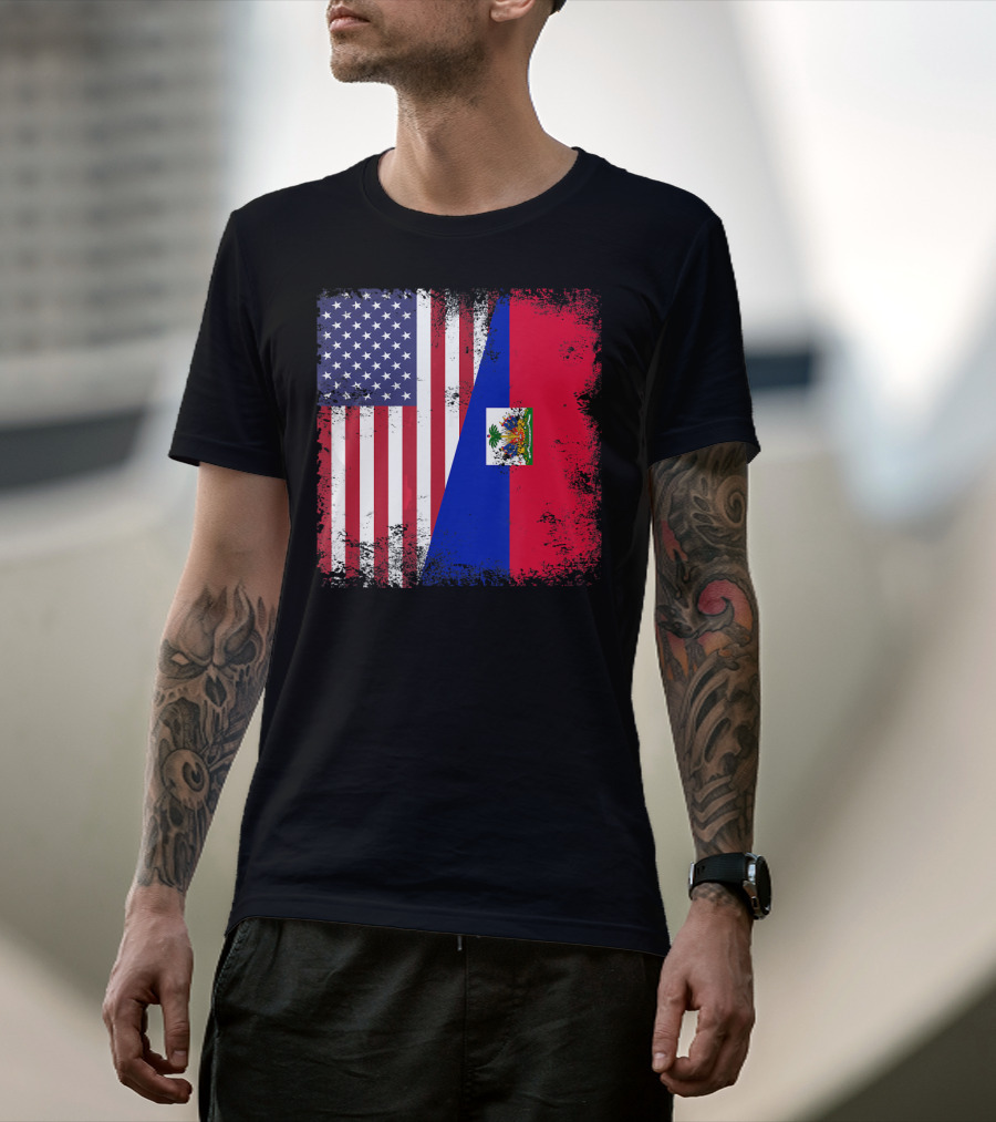 Half Haitian Flag Vintage Haiti U USA Grunge Style Flag Fusion T-Shirt