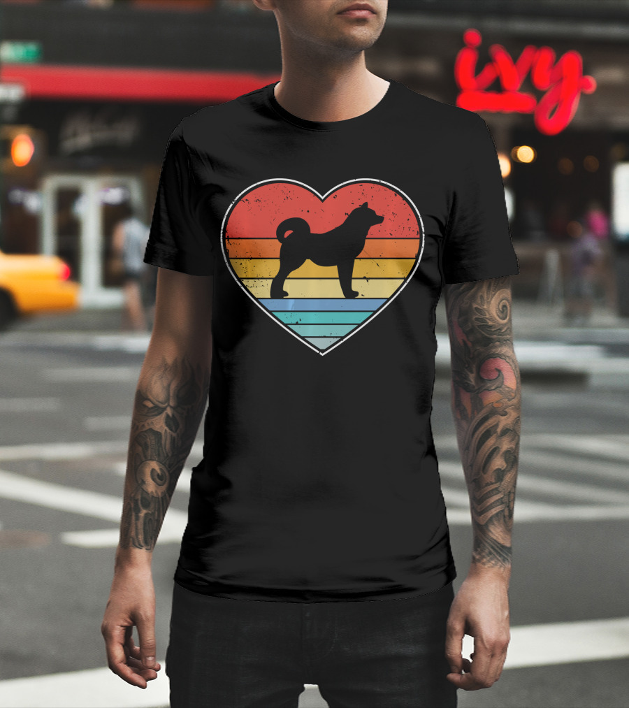 Akita Inu Dog Heart Retro Vintage Stripes T-Shirt
