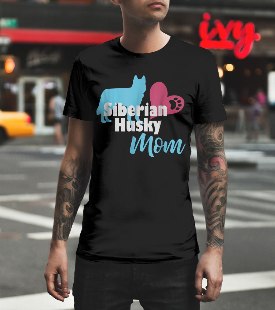 Siberian Husky Mom Love Paw Prints T-Shirt