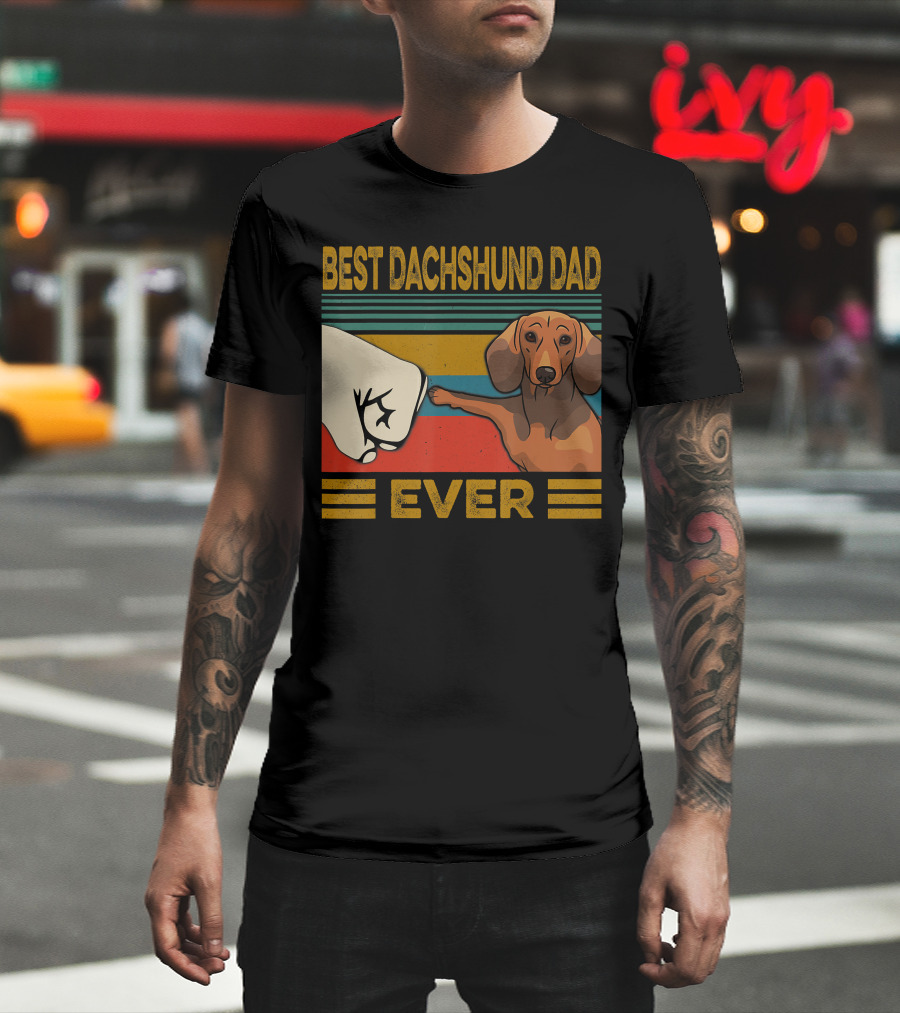 Best Dachshund Dad Ever Fist Bump Retro Stripes T-Shirt