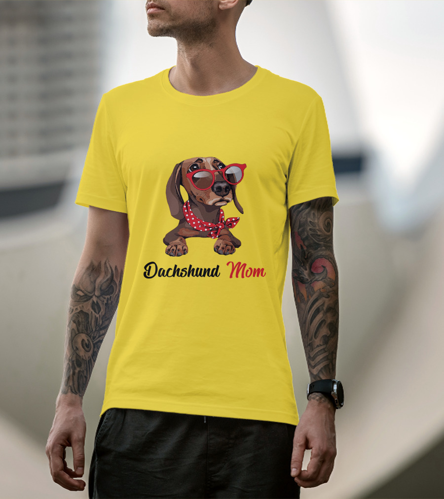 Dachshund Mom Red Glasses And Polka Dot Scarf T-Shirt