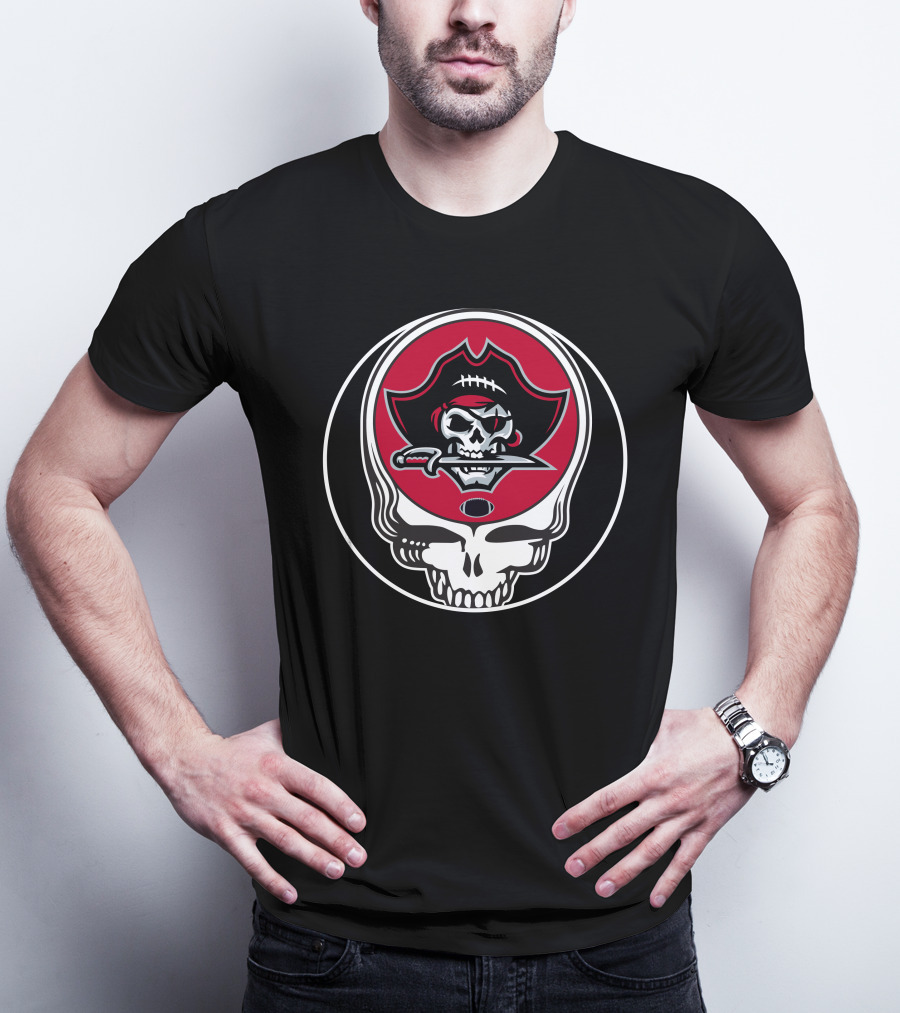 Tampa Bay Buccaneers Skull Logo With Football And Sword T-Shirt