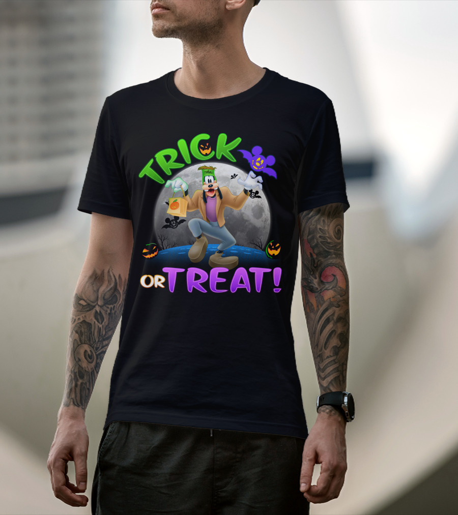 Trick Or Treat Goofy Halloween Moon Bat Pumpkin T-Shirt