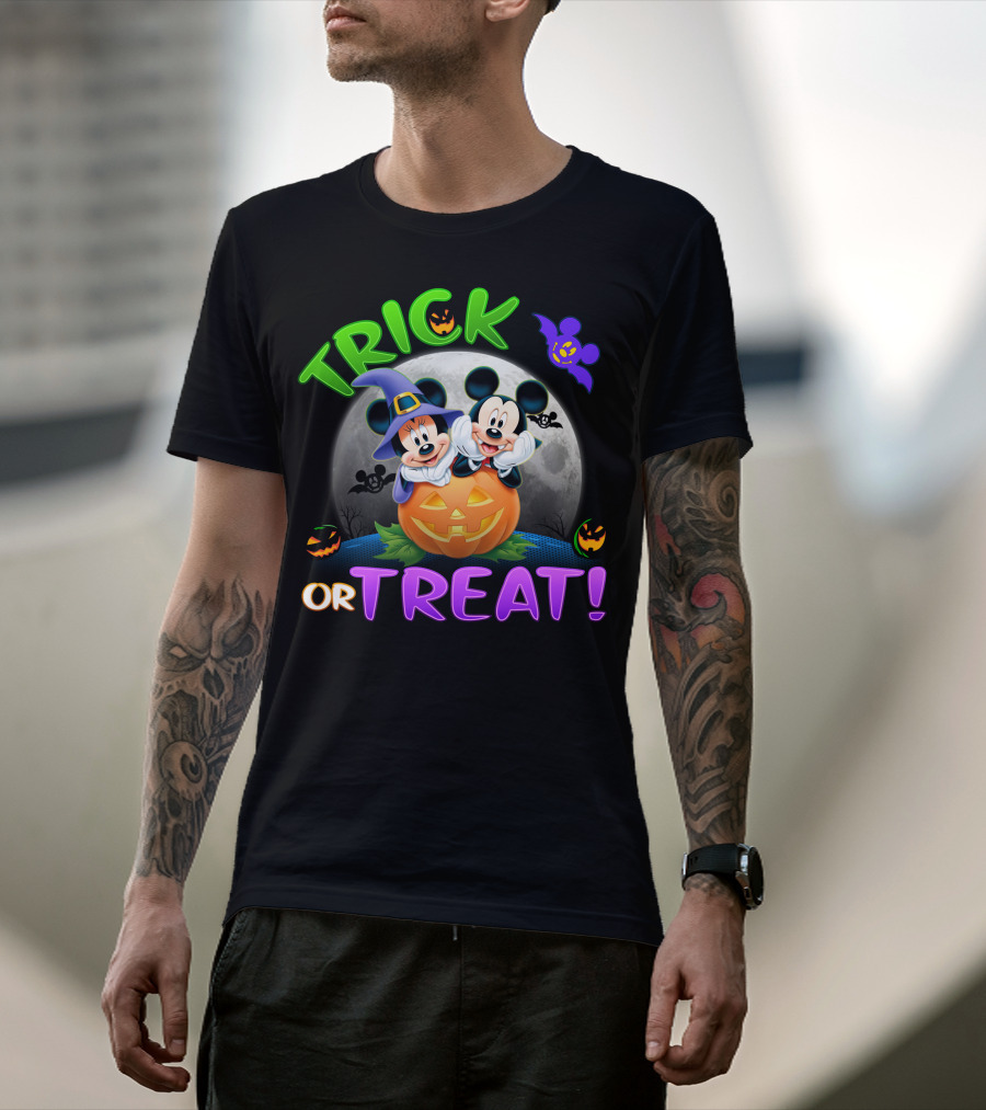 Trick Or Treat Mickey And Minnie Halloween Jack-O'-Lantern Moon T-Shirt