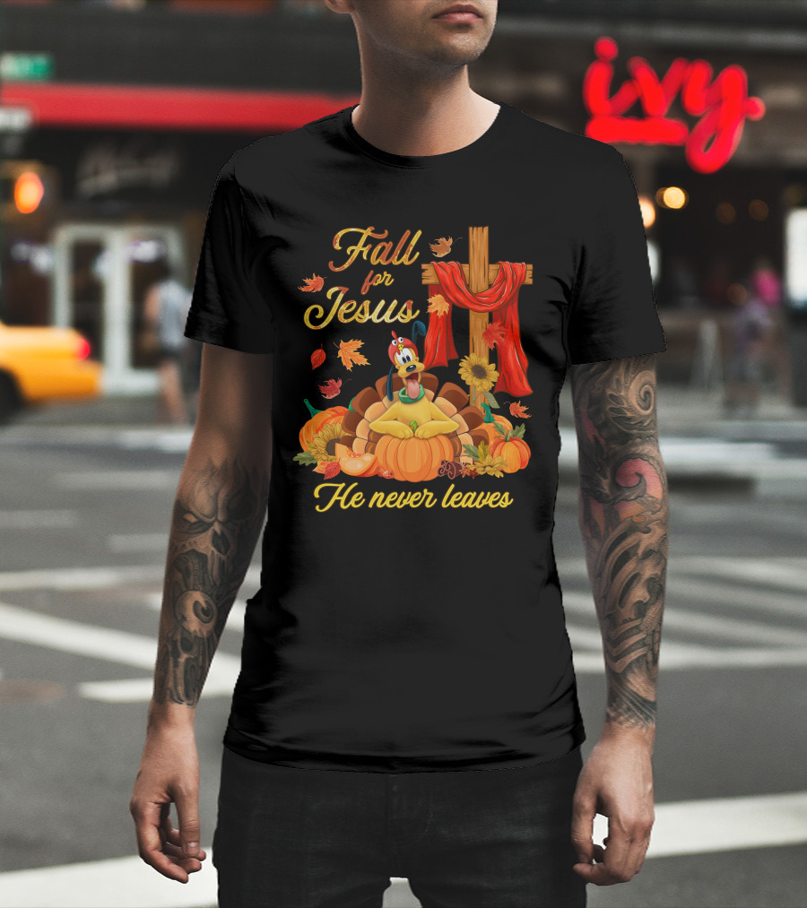 Fall For Jesus He Never Leaves Pluto Thanksgiving Cross Pumpkins T-Shirt