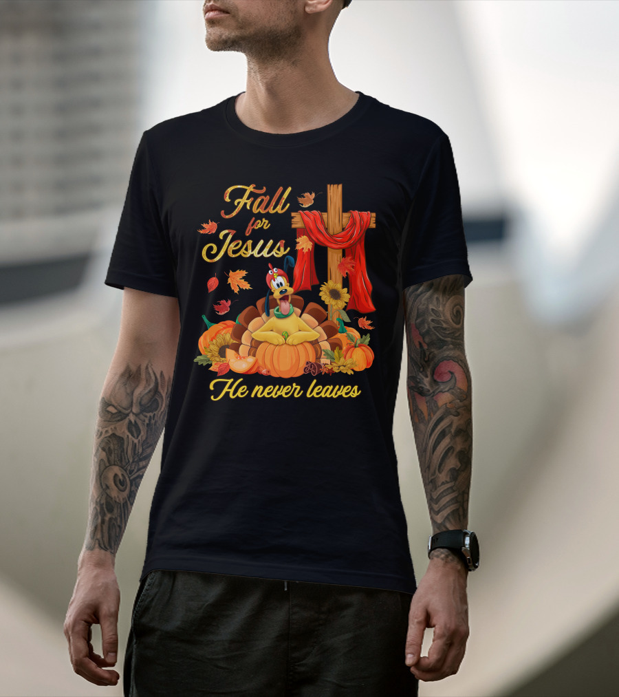 Fall For Jesus He Never Leaves Pluto Thanksgiving Cross Pumpkins T-Shirt