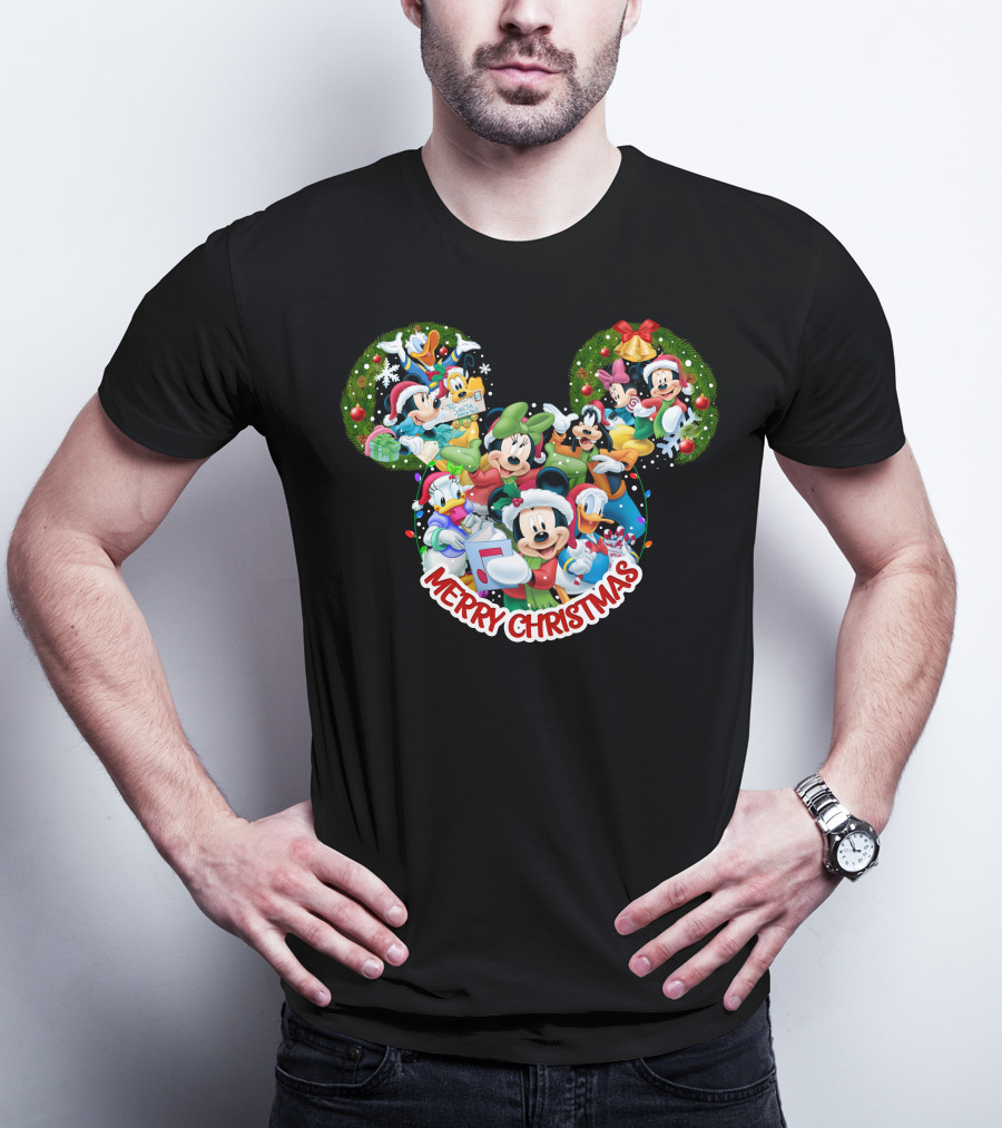 Mickey And Friends Merry Christmas Wreaths T-Shirt