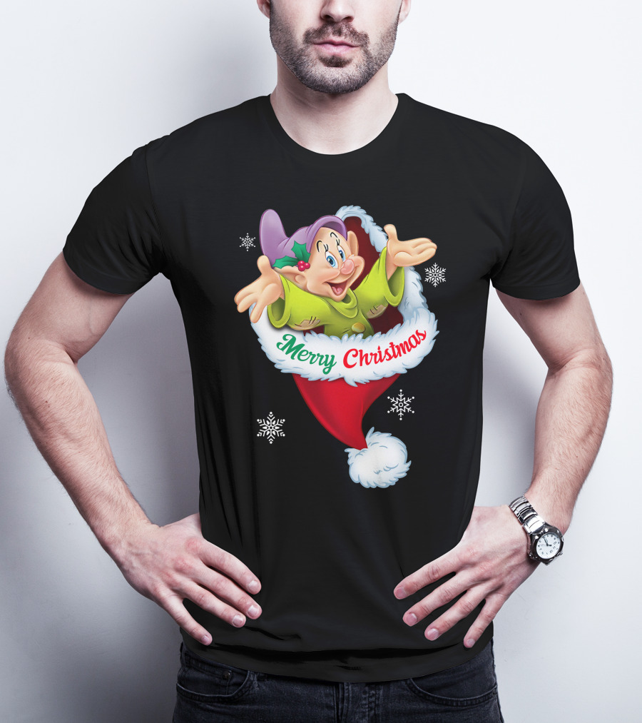Dopey Merry Christmas Santa Hat Snowflakes T-Shirt
