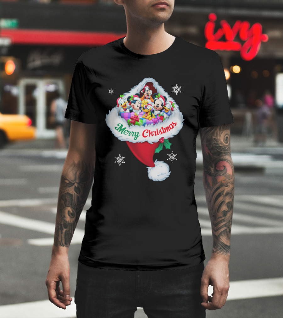 Mickey & Friends Merry Christmas Santa Hat T-Shirt