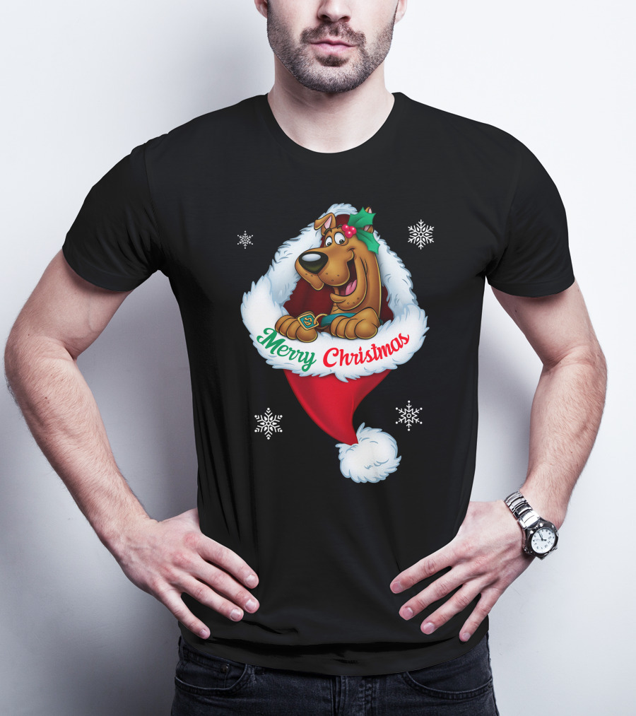 Scooby Doo Merry Christmas Snowflakes Santa Hat T-Shirt