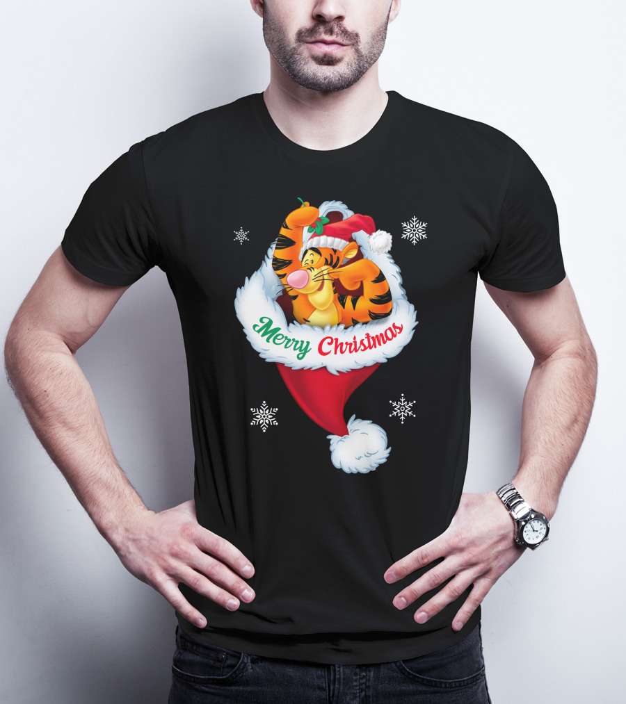Merry Christmas Tigger Santa Hat Snowflakes T-Shirt