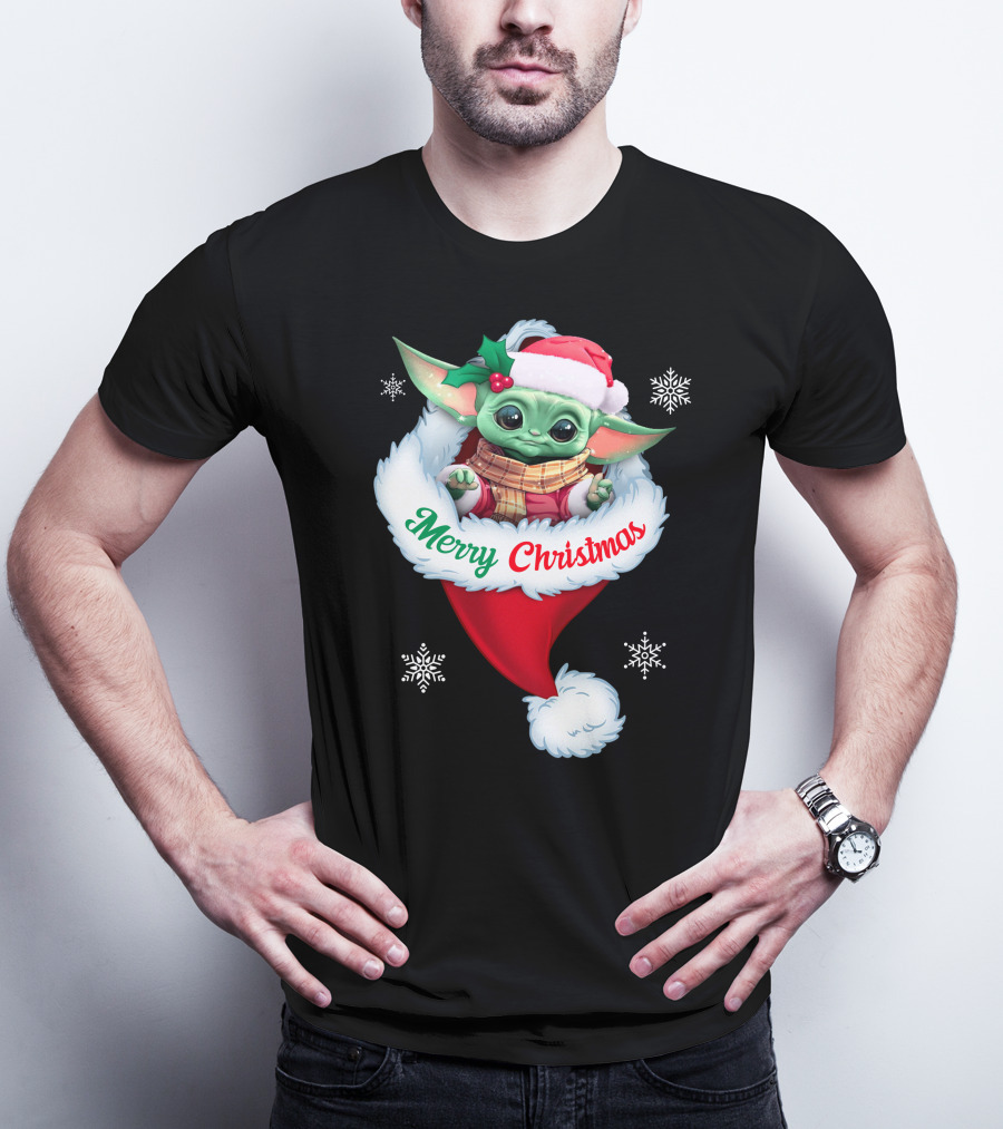 Merry Christmas Yoda Santa Hat Snowflakes T-Shirt