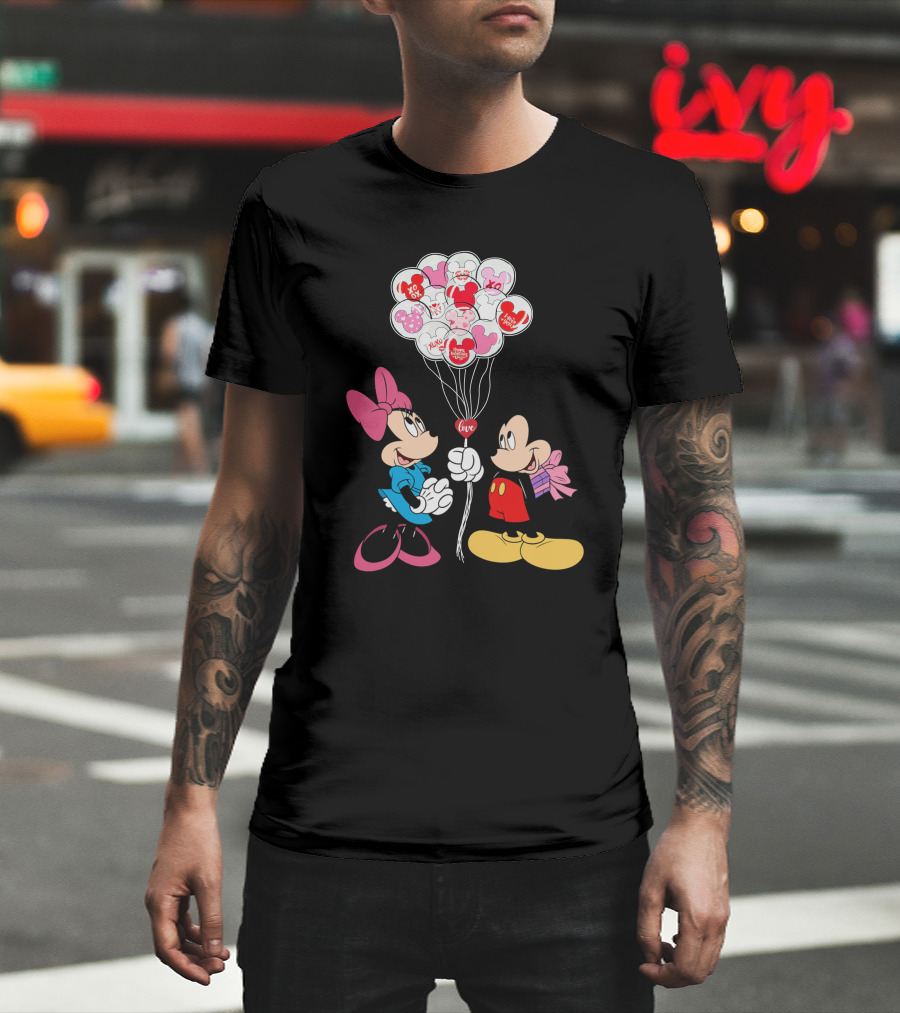 Mickey & Minnie Love Balloons Xo Kiss Me T-Shirt