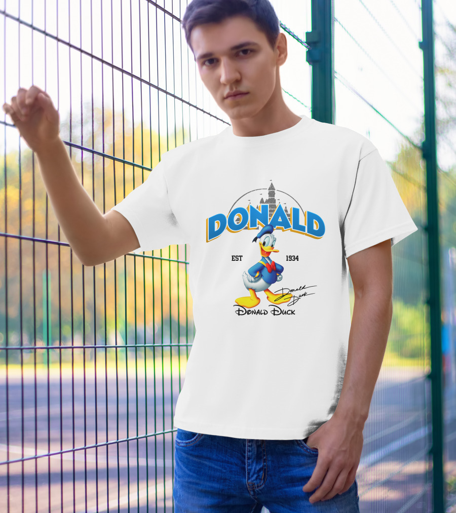 Donald Duck Est 1934 Signature Disney Castle T-Shirt