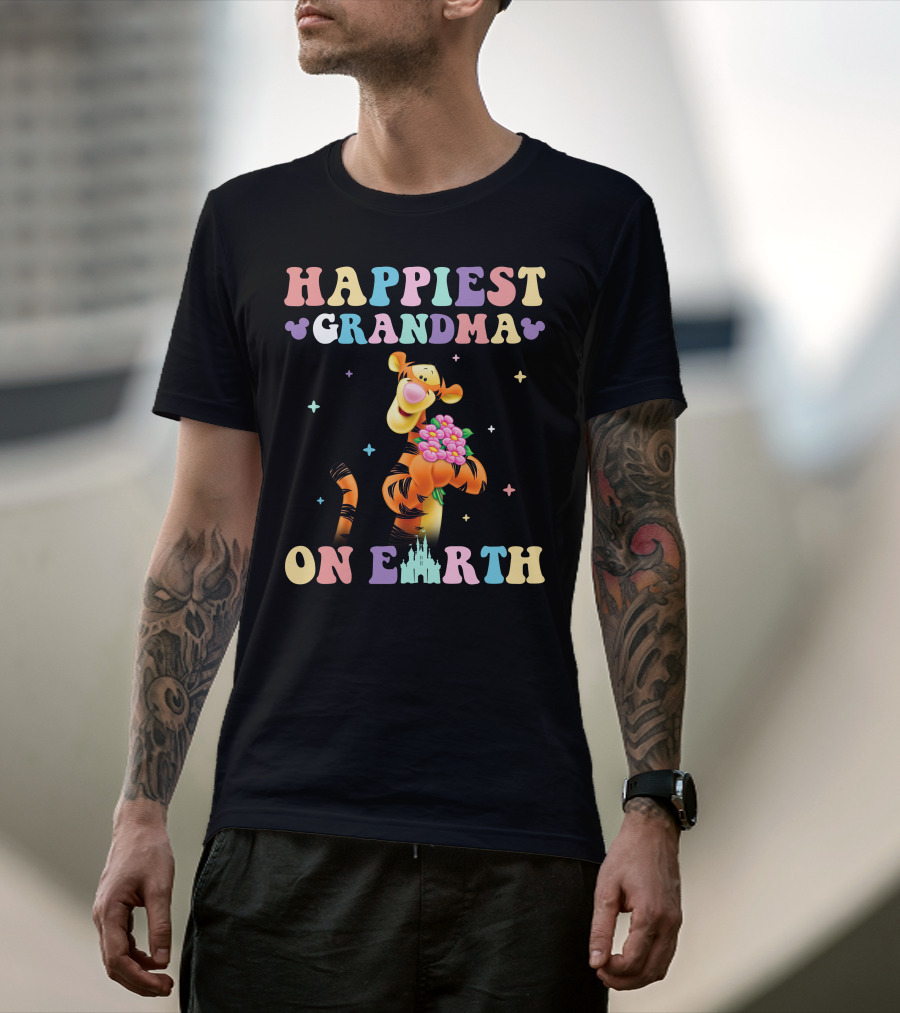HAPPIEST GRANDMA ON EARTH TIGGER DISNEY T-Shirt