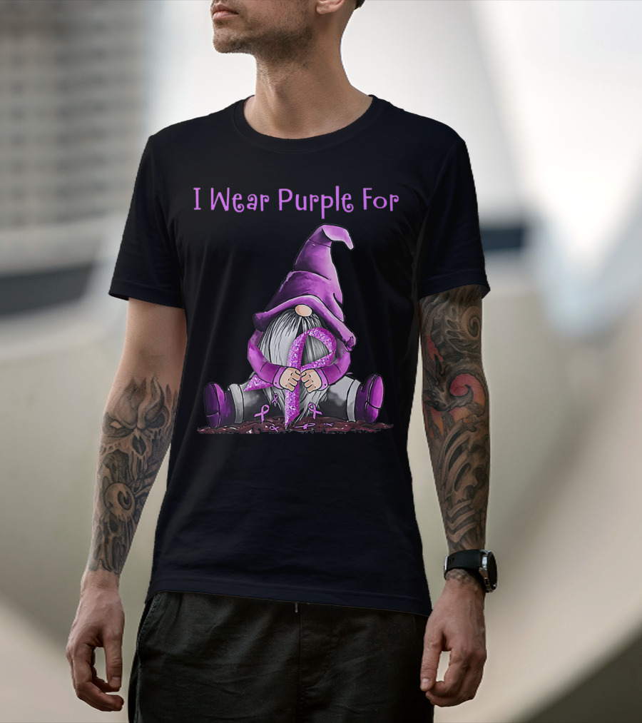I Wear Purple For Fibromyalgia Awareness Gnome Holding Purple T-Shirt