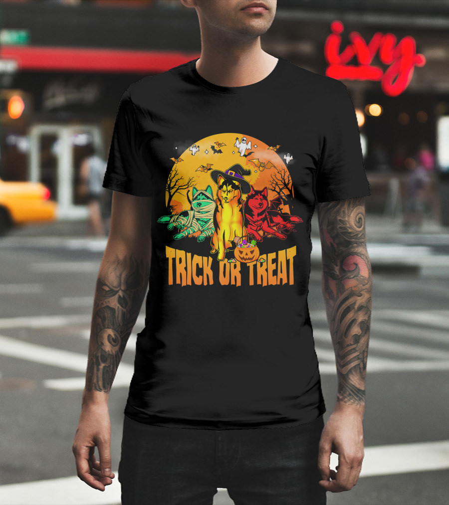 Trick Or Treat Siberian Husky Halloween Ghosts Pumpkins And Bats T-Shirt