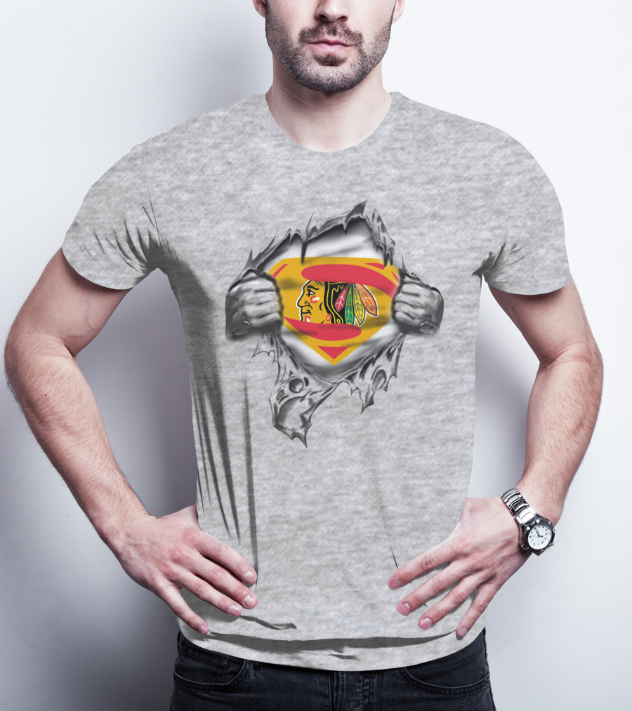 Spmxa022 Superman Logo Chicago Blackhawks Logo Blend T-Shirt