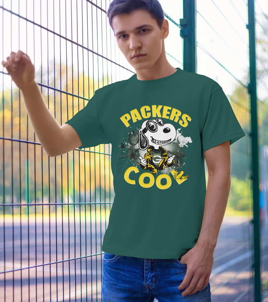 Packers Cool Snoopy Green Bay Packers Football T-Shirt