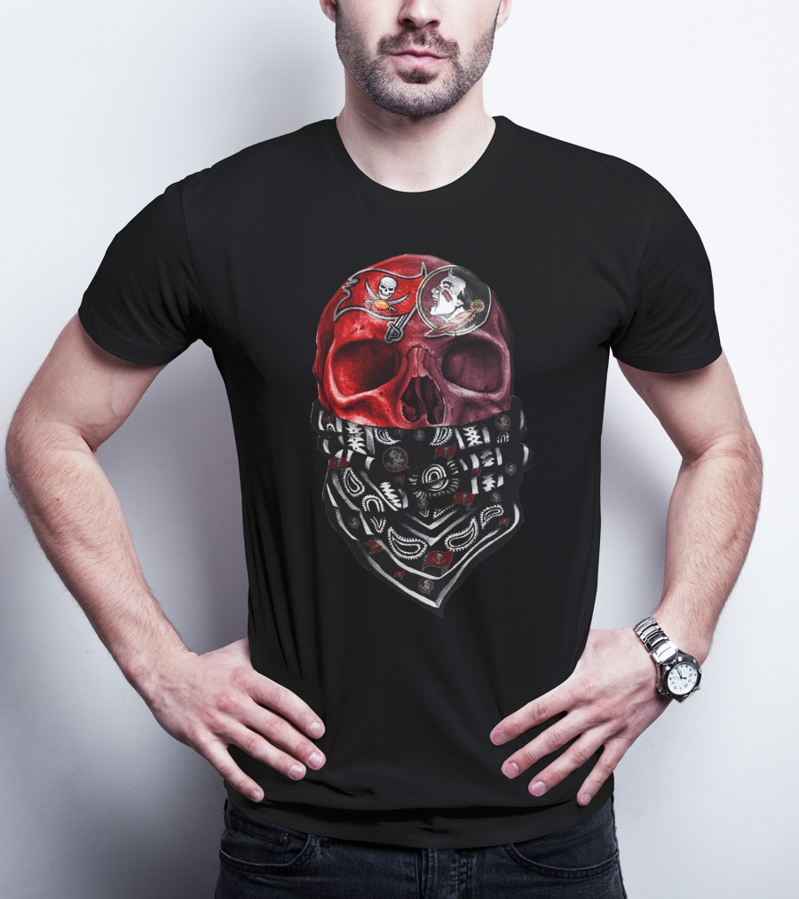 Tampa Bay Buccaneers Skull Bandana Art T-Shirt