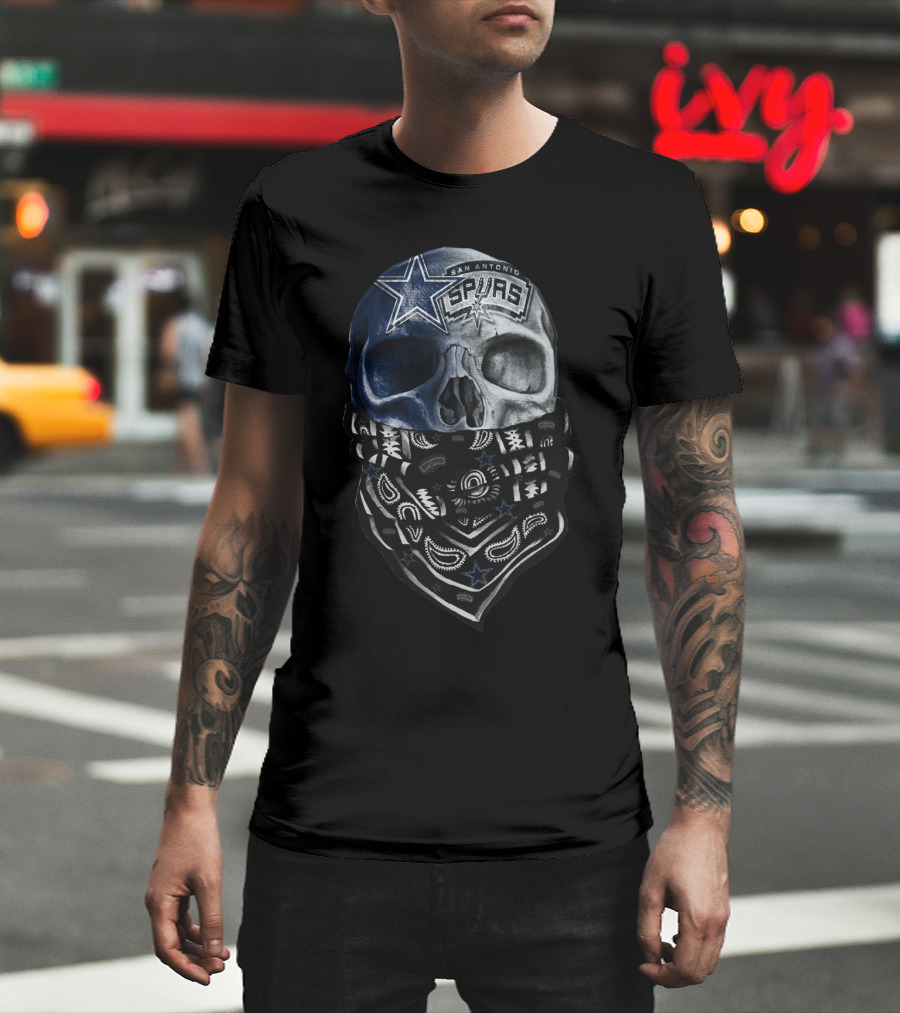 San Antonio Spurs Skull With Paisley Bandana T-Shirt