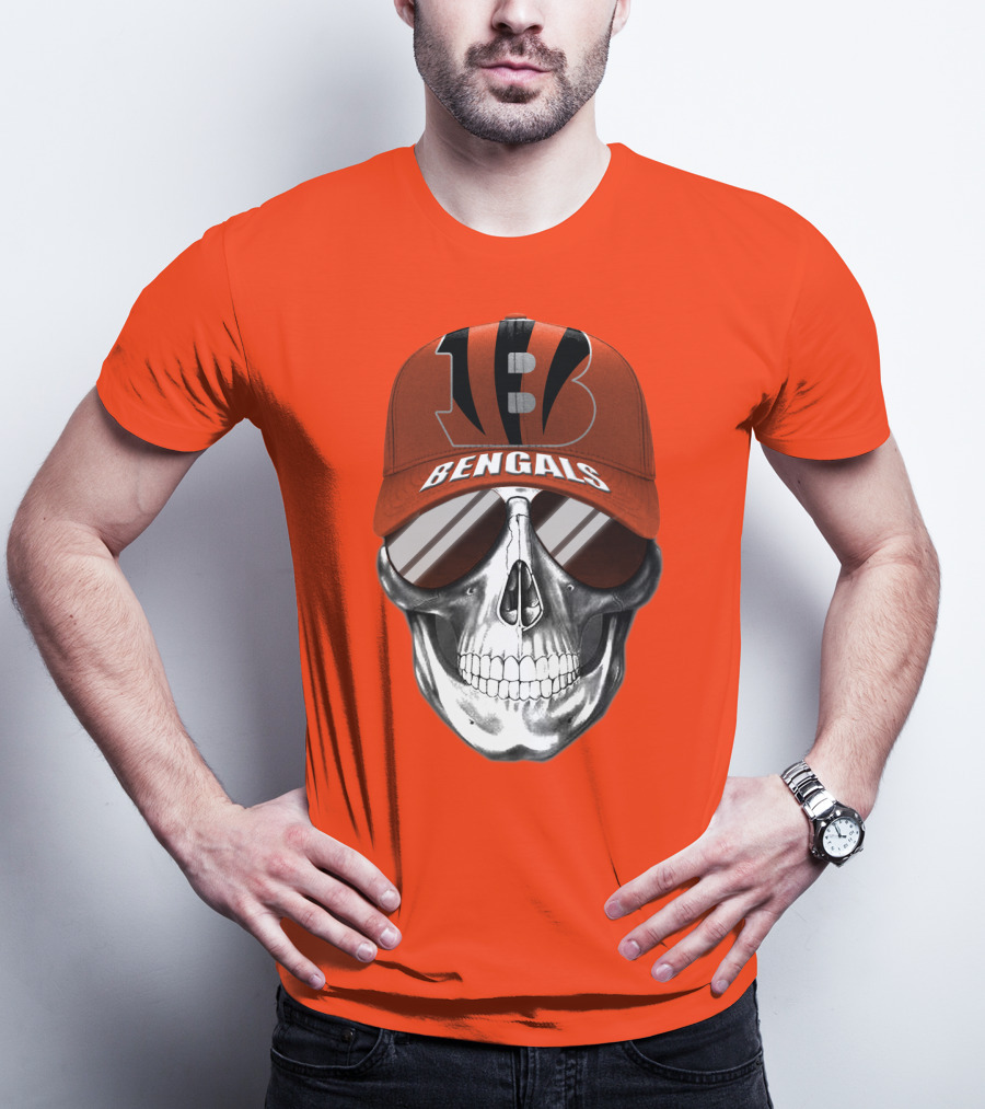 Cincinnati Bengals Skull With Cap And Mirrored Sunglasses T-Shirt