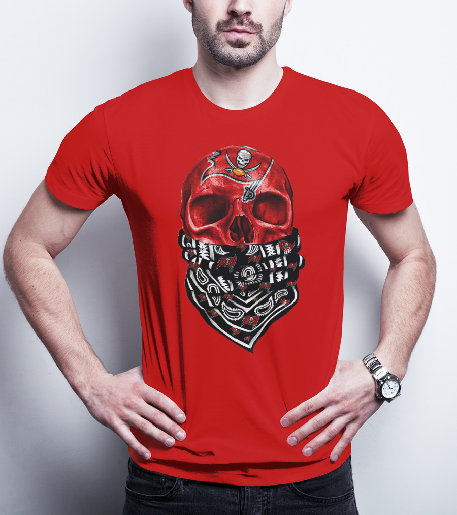 Tampa Bay Buccaneers Skull Bandana T-Shirt