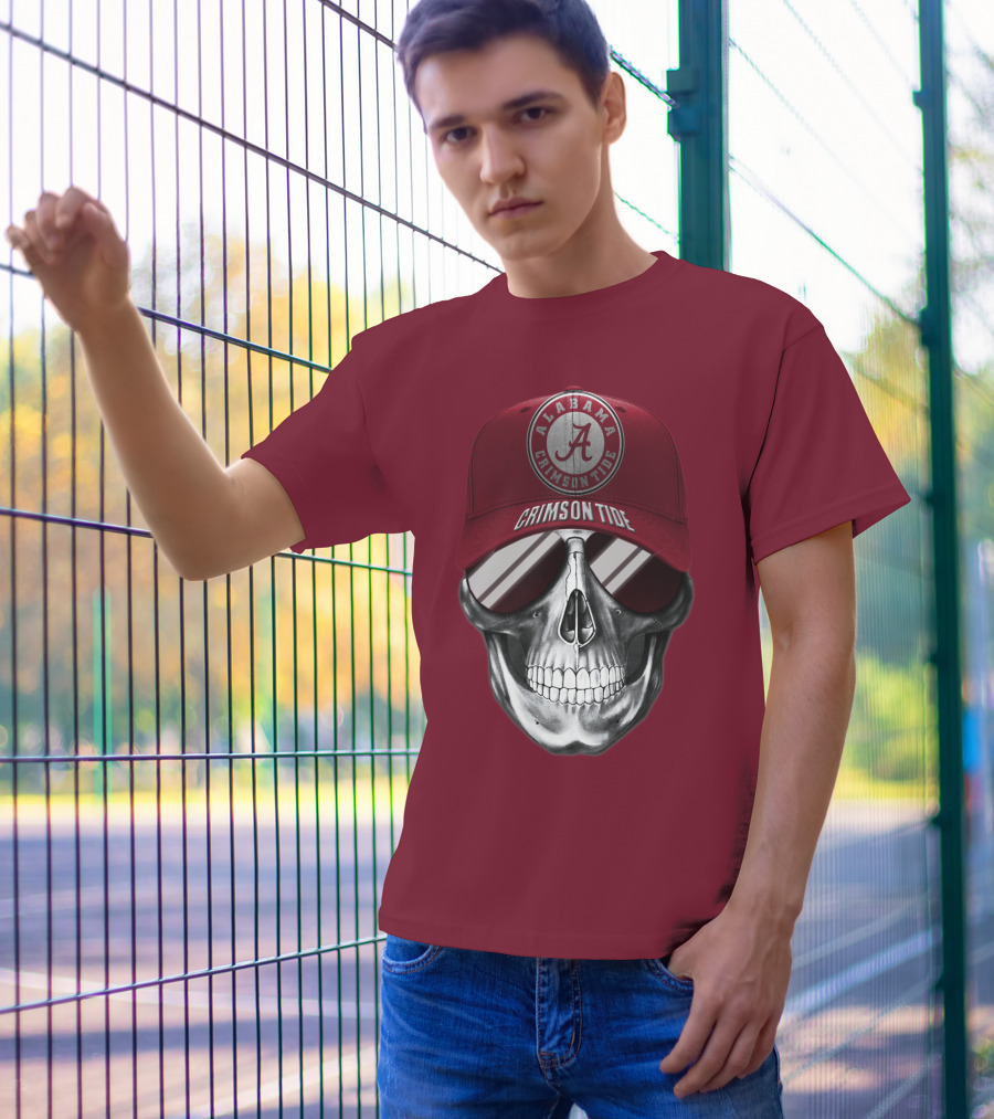 Alabama Crimson Tide Skull With Cap And Sunglasses T-Shirt