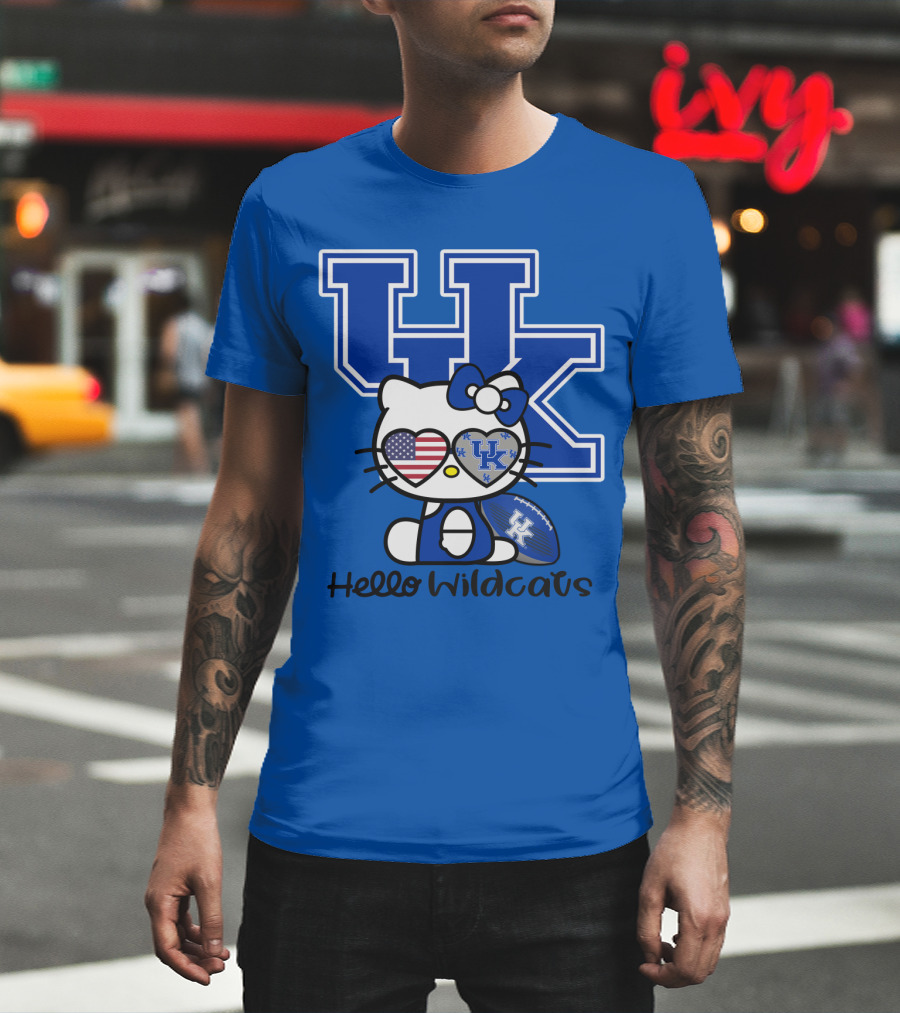 Hello Wildcats Uk Logo Hello Kitty With American Heart And Football T-Shirt