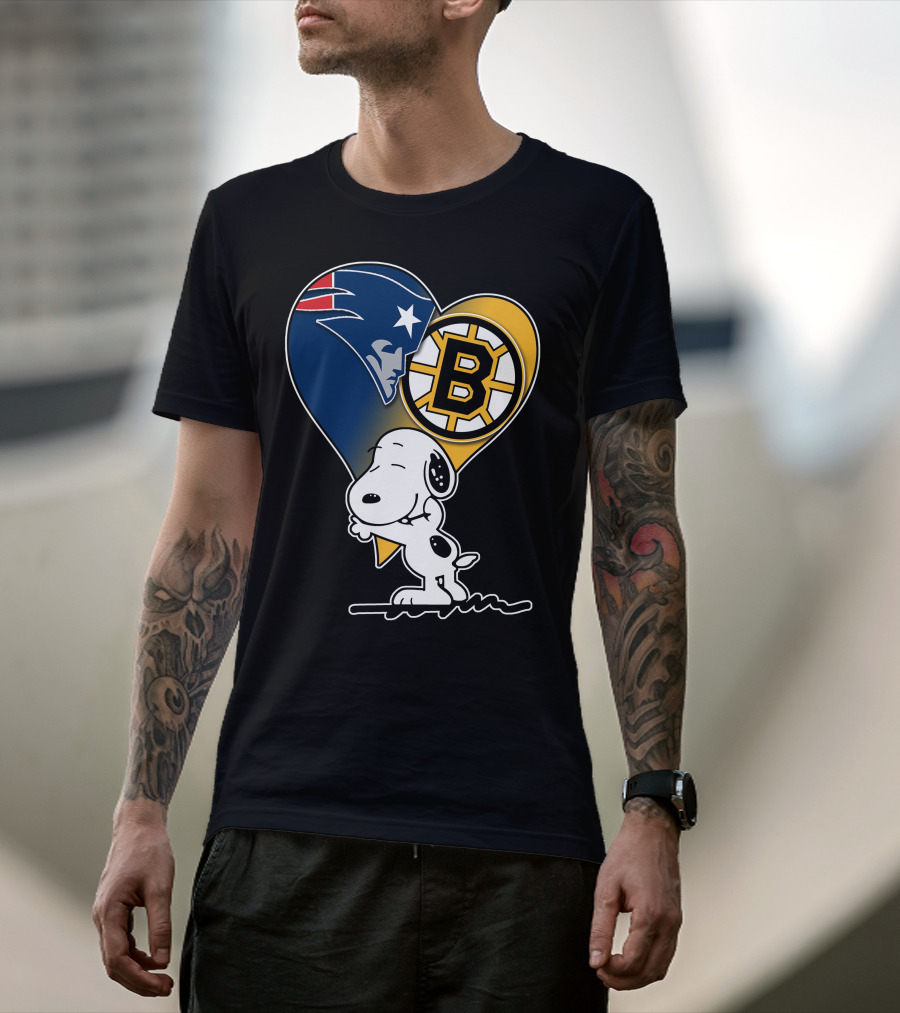 Patriots Bruins Snoopy Heart Hug T-Shirt
