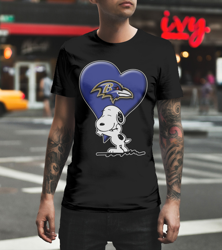 Snoopy Hugging Baltimore Ravens Heart T-Shirt