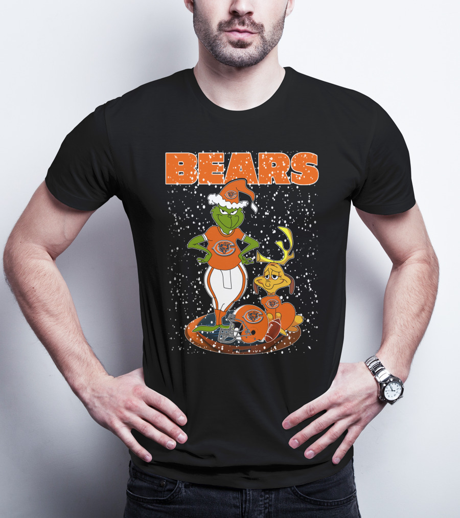 BEARS Grinchxmas CHICAGO BEARS Football Helmet And Santa Hat T-Shirt