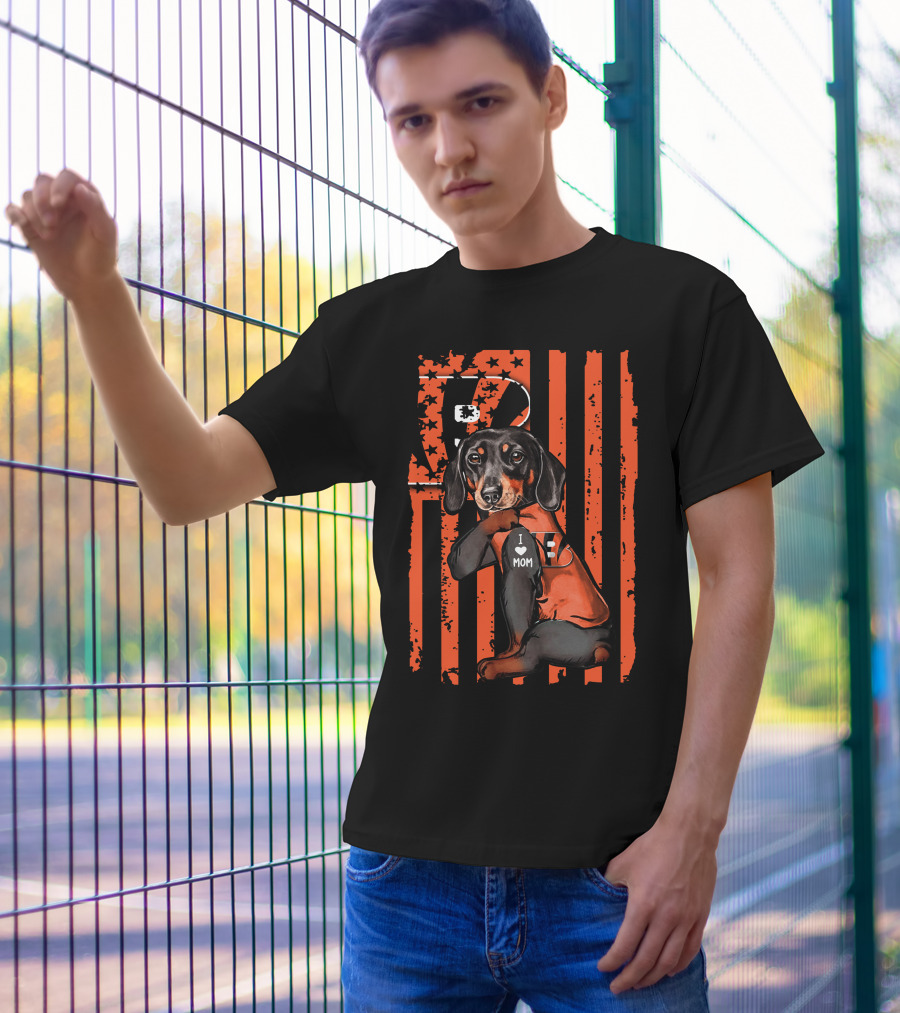 Dachshund I Love Mom Cincinnati Bengals Fan Gear T-Shirt
