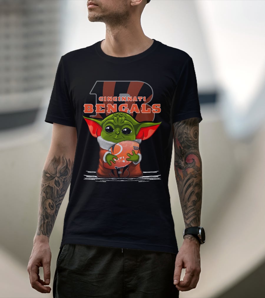 Cincinnati Bengals Yoda With Football T-Shirt