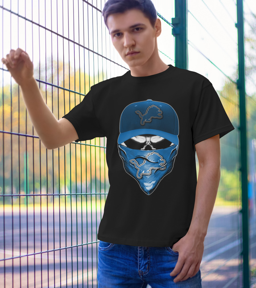 Skull Detroit Lions Hat And Mask T-Shirt