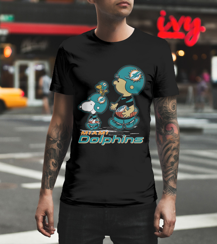 Snpfootball Miami Dolphins Peanuts Characters T-Shirt