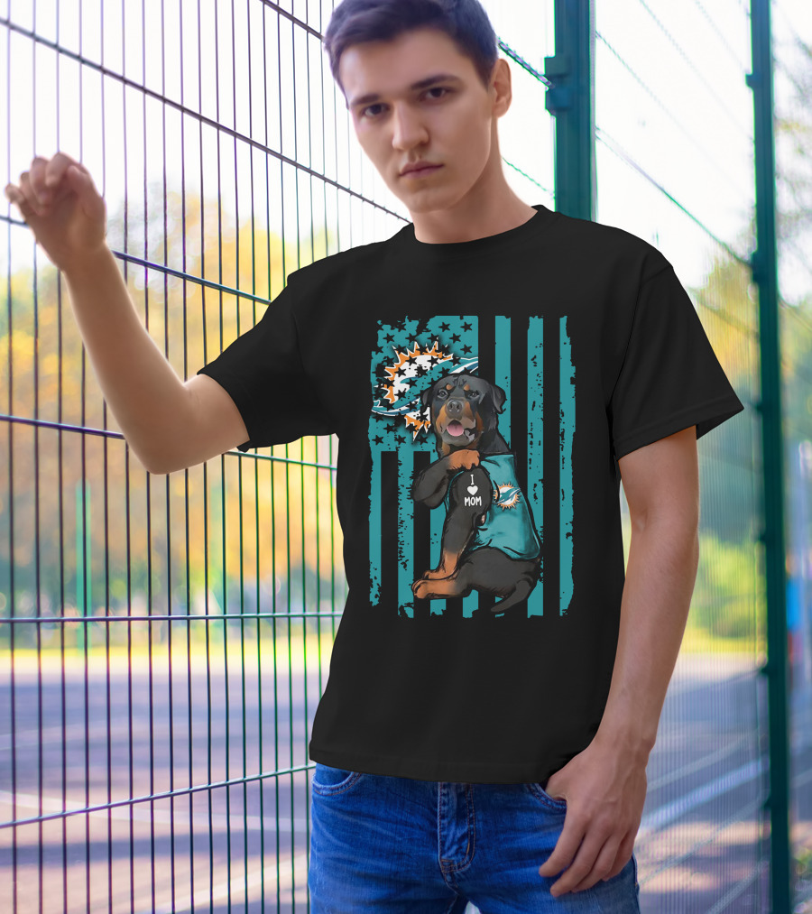 Rottweiler I Love Mom Miami Dolphins Fan Flag T-Shirt