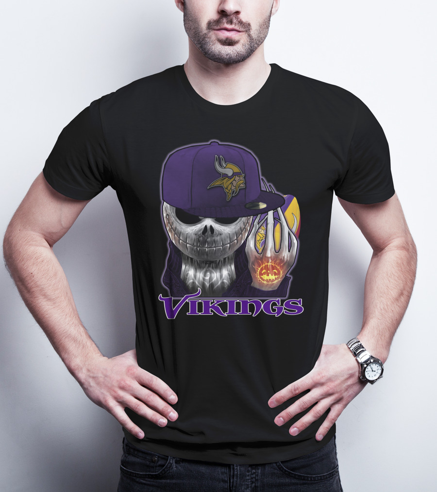 Vikings Skull With Pumpkin And Football In Purple Hat T-Shirt