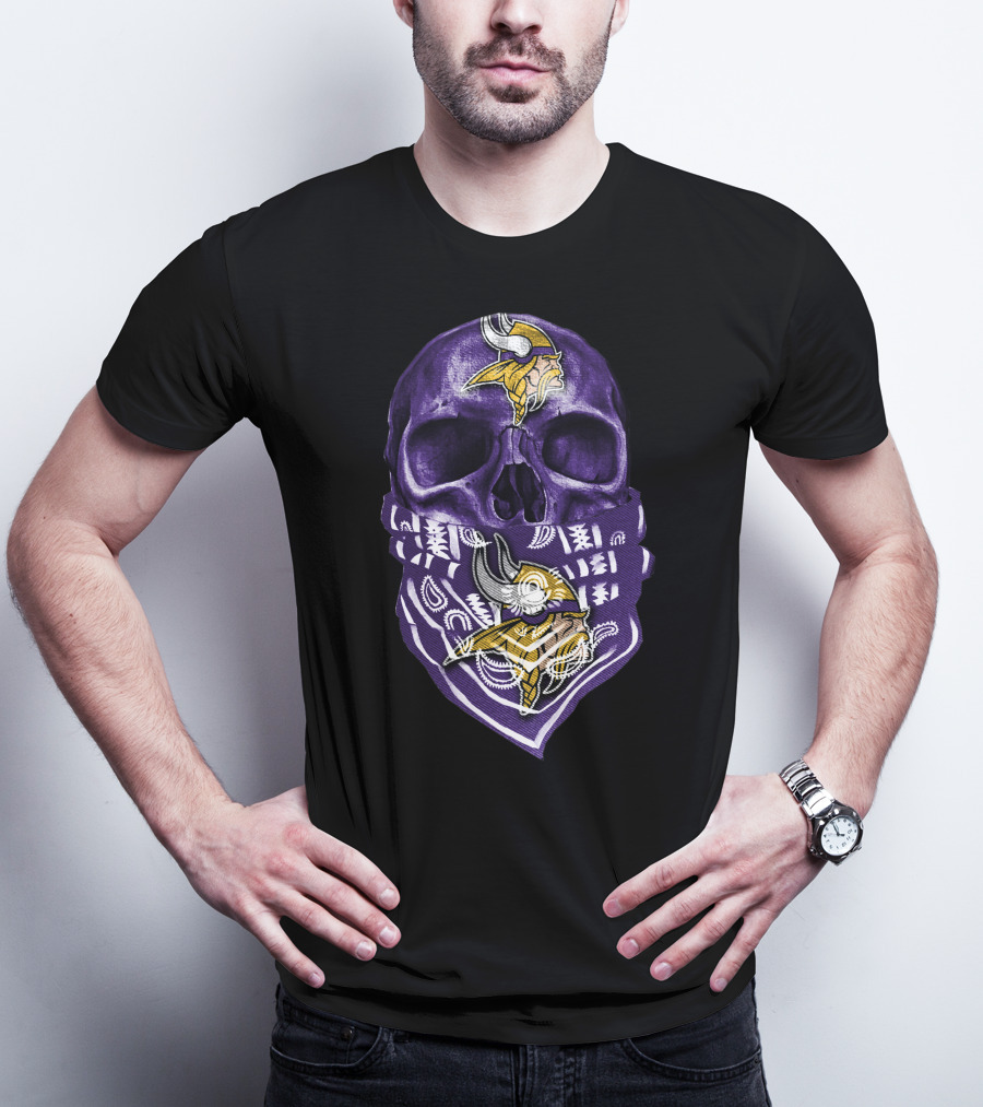 Skull Purple Bandana Minnesota Vikings NFL Football Team T-Shirt