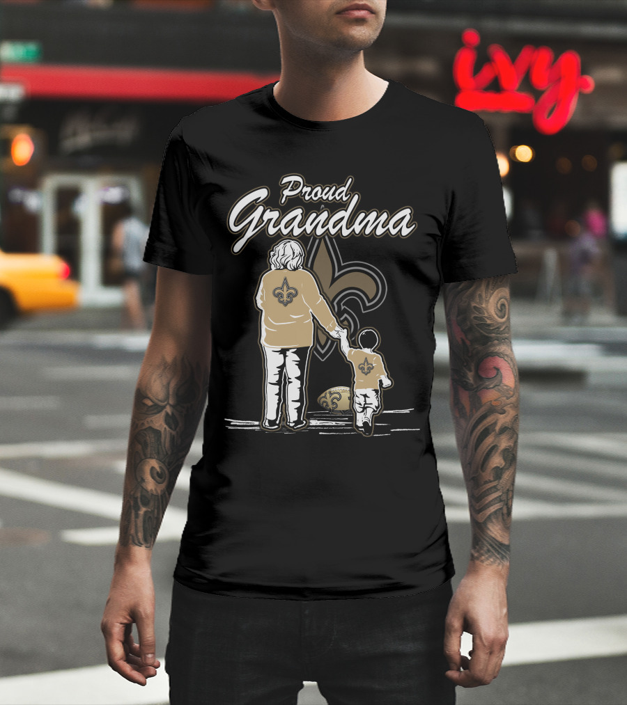 Proud Grandma New Orleans Saints Fleur-de-Lis Family Love T-Shirt