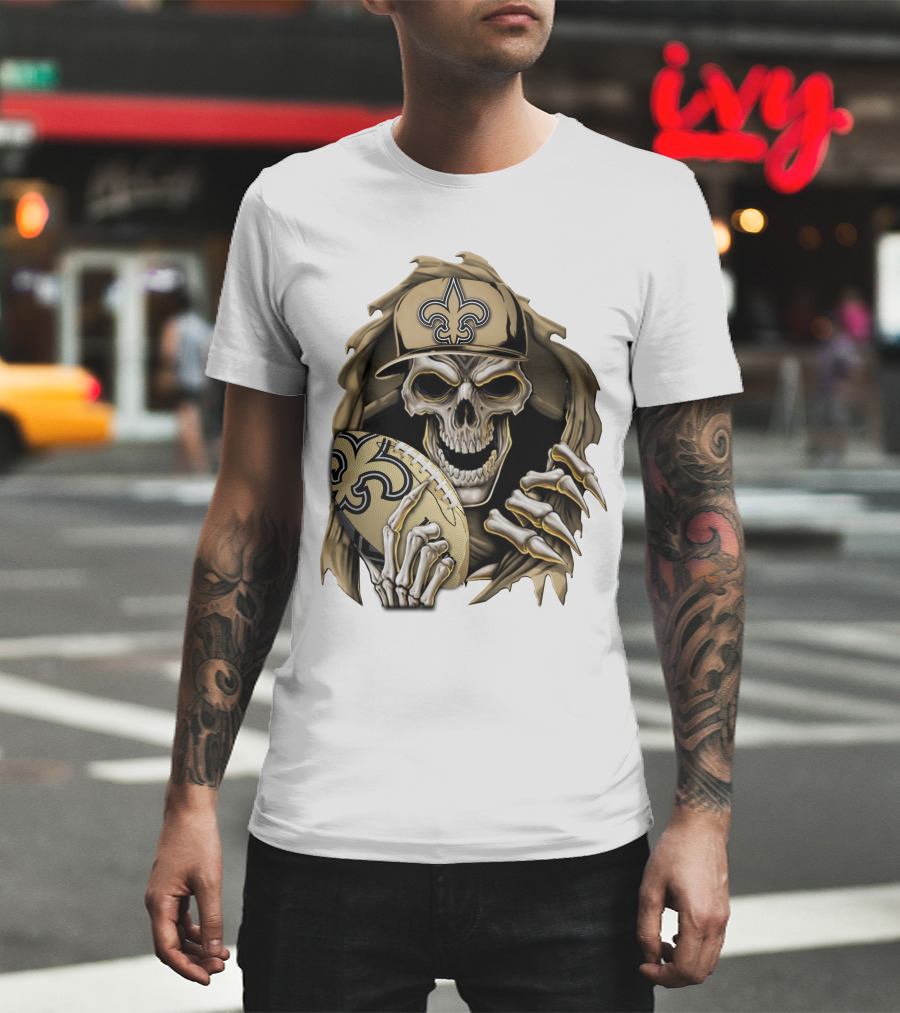 Skullbong New Orleans Saints Skeleton Holding Football With Fleur-de-Lis Cap T-Shirt