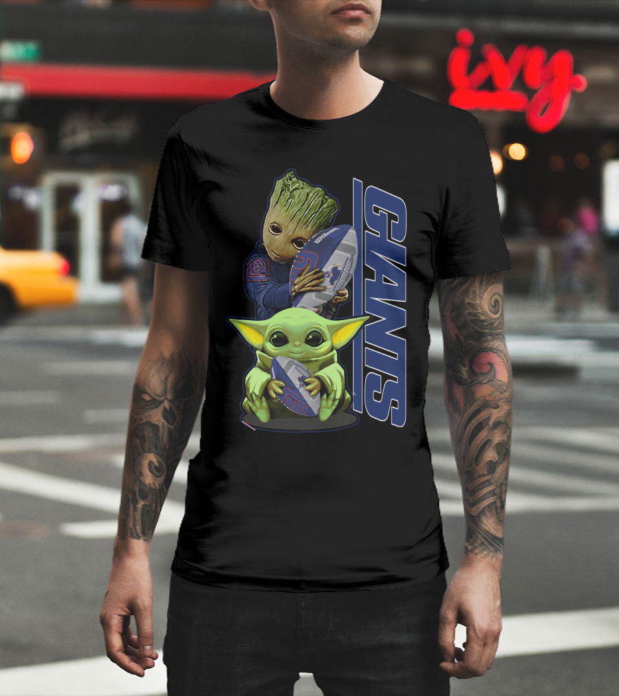 Grzd New York Giants Baby Groot And Grogu Football T-Shirt
