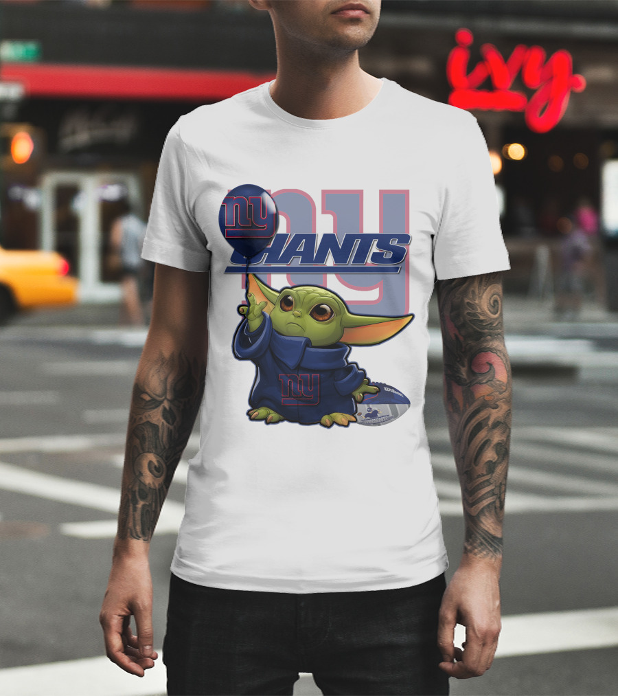 Yoda Giants Football Balloon Power Play T-Shirt