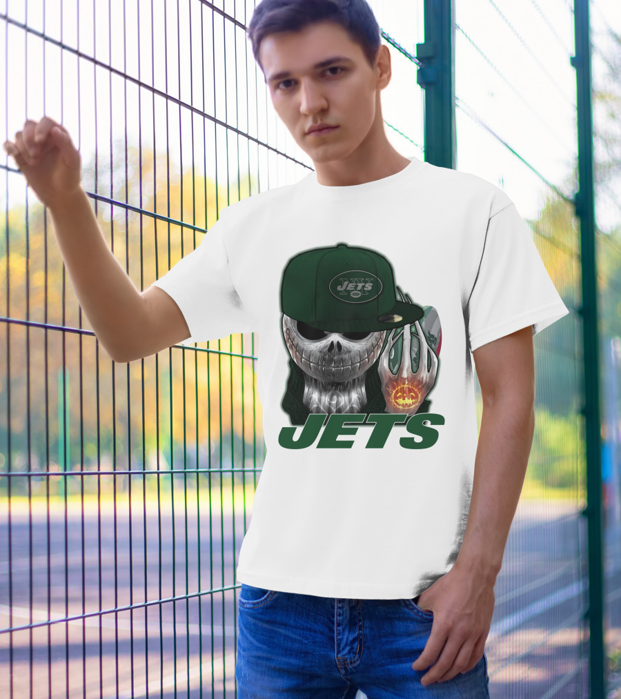 Jets Jackskull Halloween Football Fanatic T-Shirt